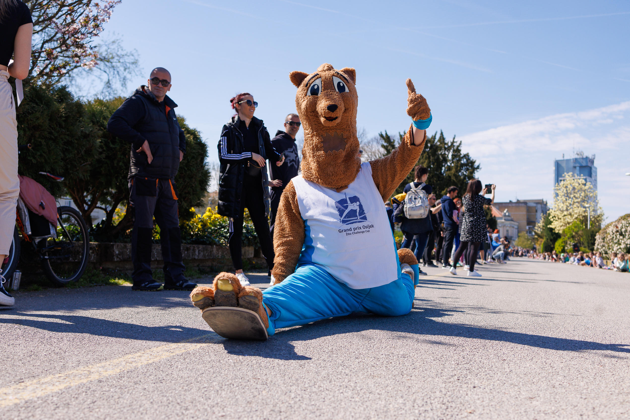 Croatia broke the world record for "The longest split" in the world ...